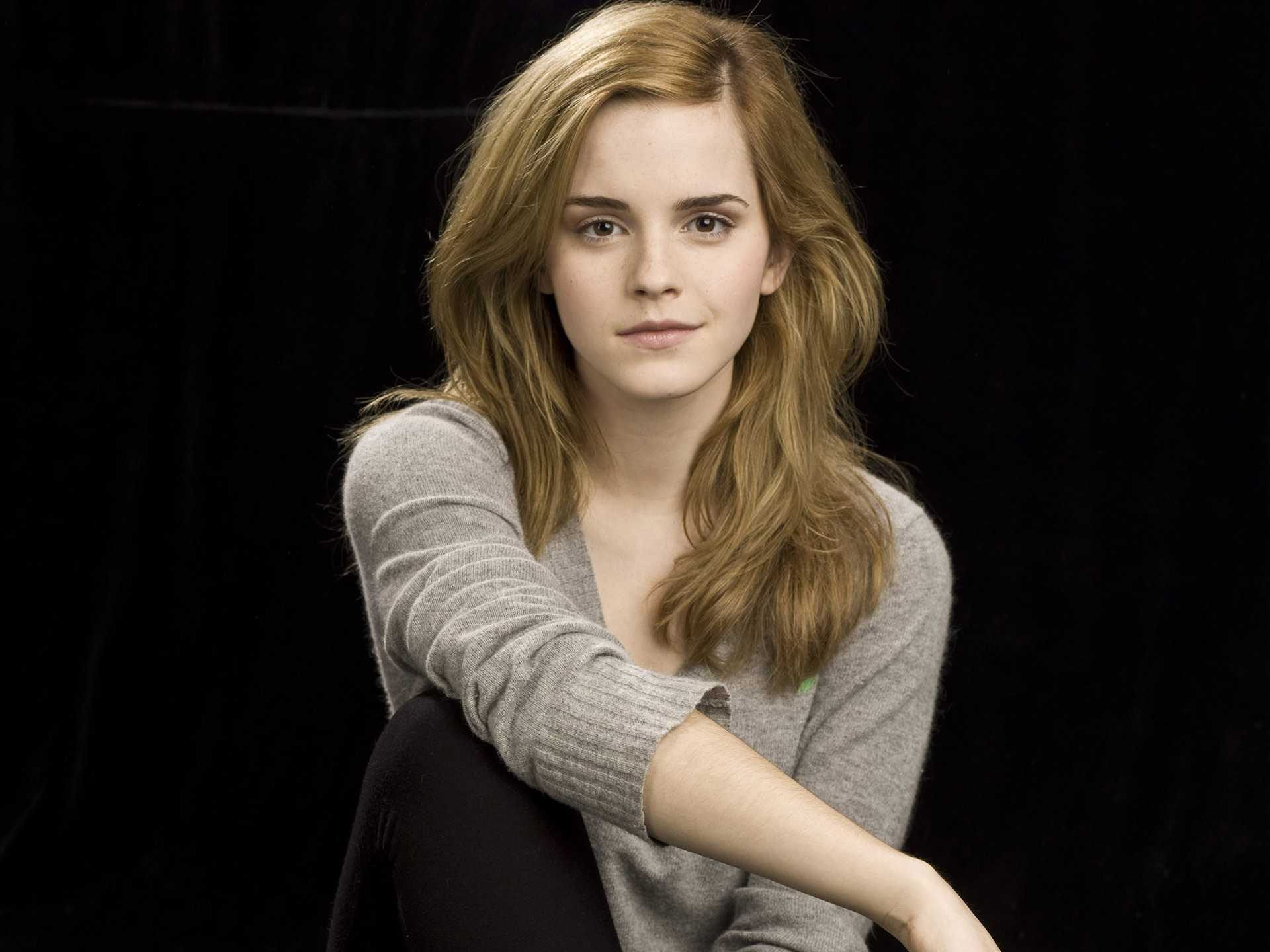 Emma Watson Cute Wallpapers